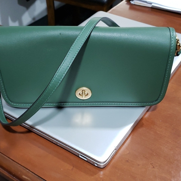 Coach | Bags | Coach Forest Green Leather Shoulder Bag | Poshmark